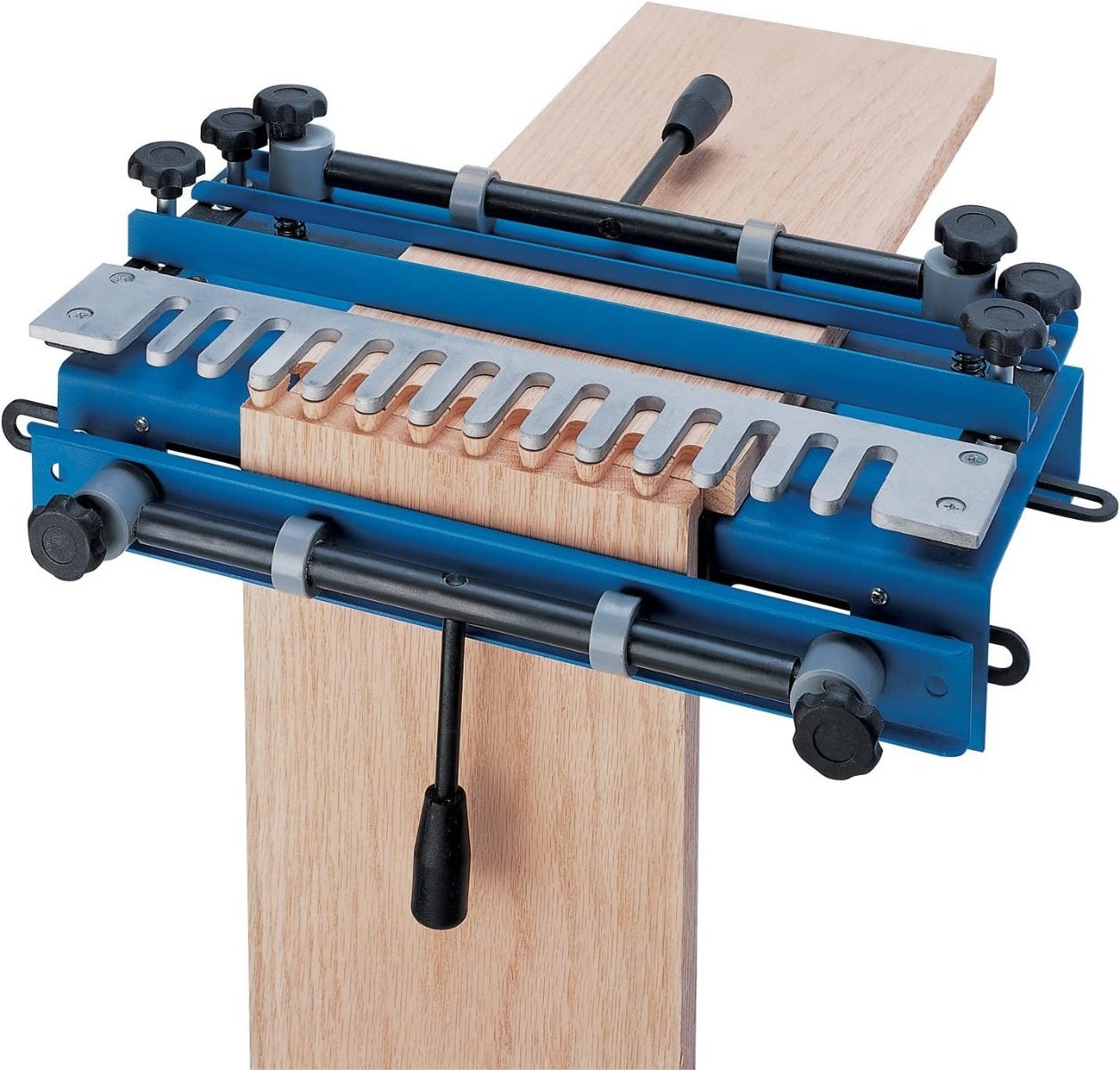 Shop Fox D2796 12 Dovetail Jig with Aluminum Template
